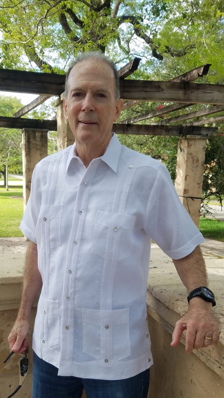 Men's Authentic Cuban Guayabera Premium Irish Linen White D'Accord 2441 ...
